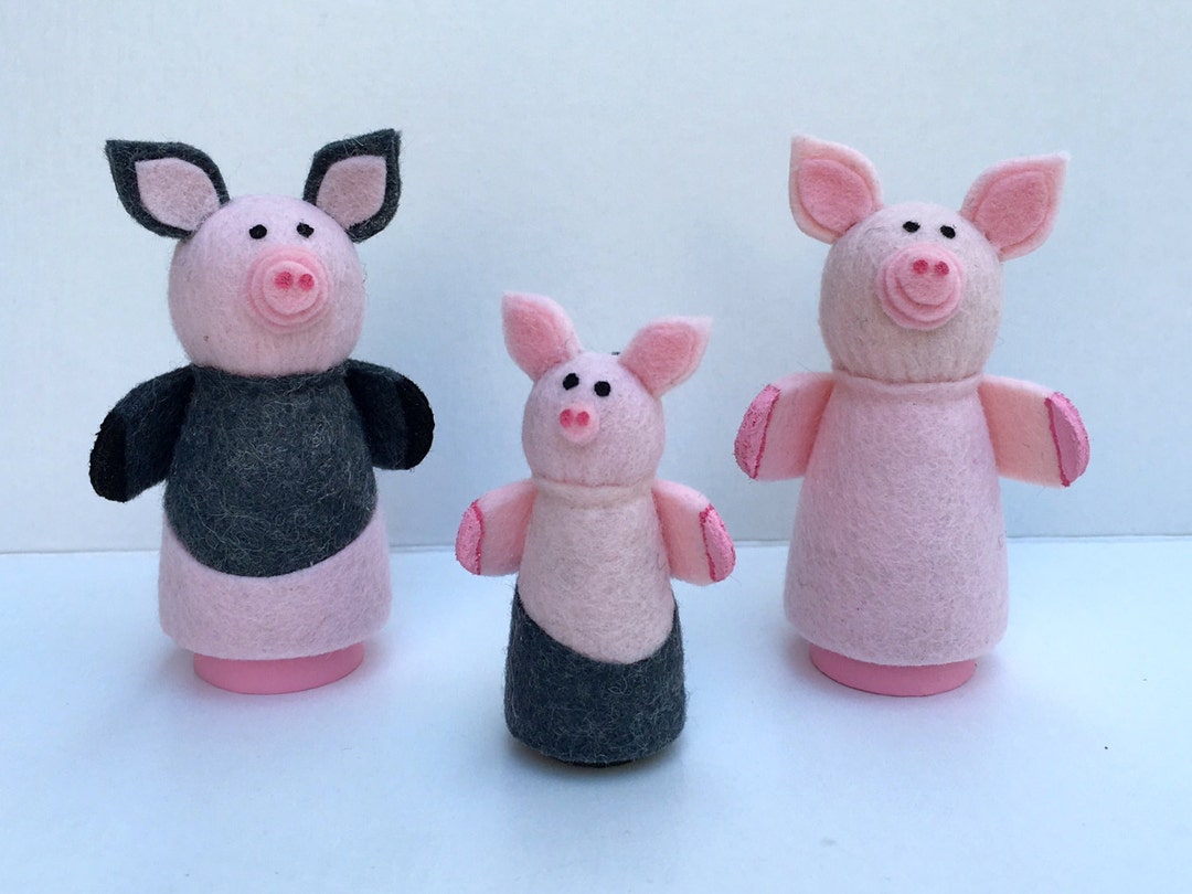 Set of Peg Pigs, Handmade, Animal Peg Pigs, Wool Felt Animals, Wooden ...