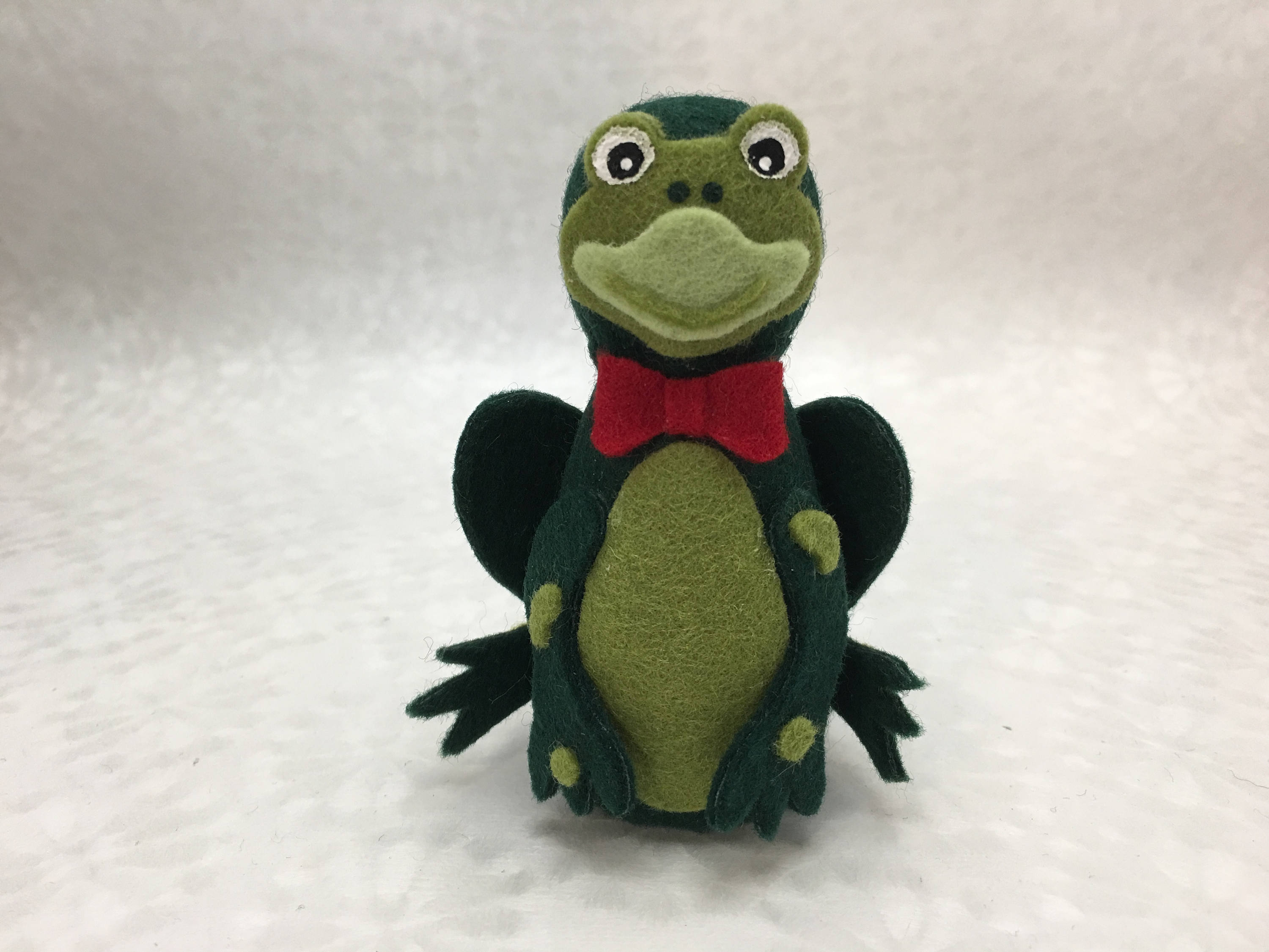 Frogs Peg Frogs Wooden Peg Frogs 3 1/2 Handmade Peg - Etsy