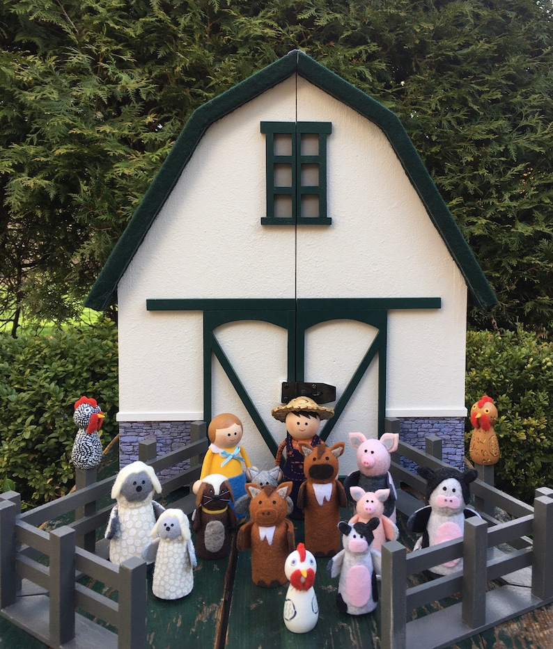 Wood Toy Barn With 13 Peg Farm Animals Farmer and Wife - Etsy