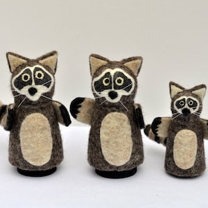 Family of Raccoons, Peg Dolls, Handmade, Wooden Peg Animals, Animal Peg ...
