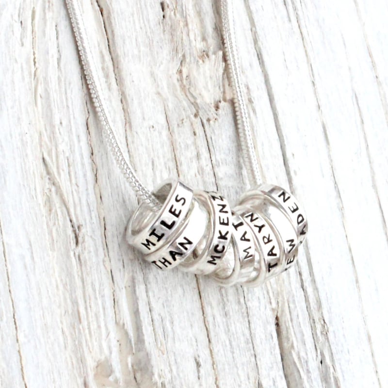 Family Name Necklace - Etsy