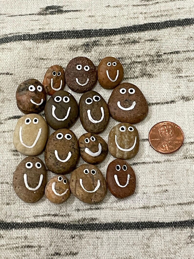 15 Super Happy Rocks - Hand Painted Smiley Face Lake Rocks - Etsy