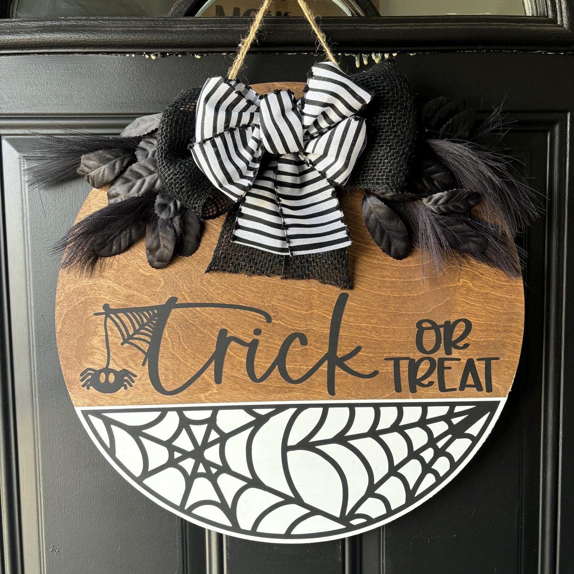 18 Inch Trick or Treat Round Door Sign - Etsy