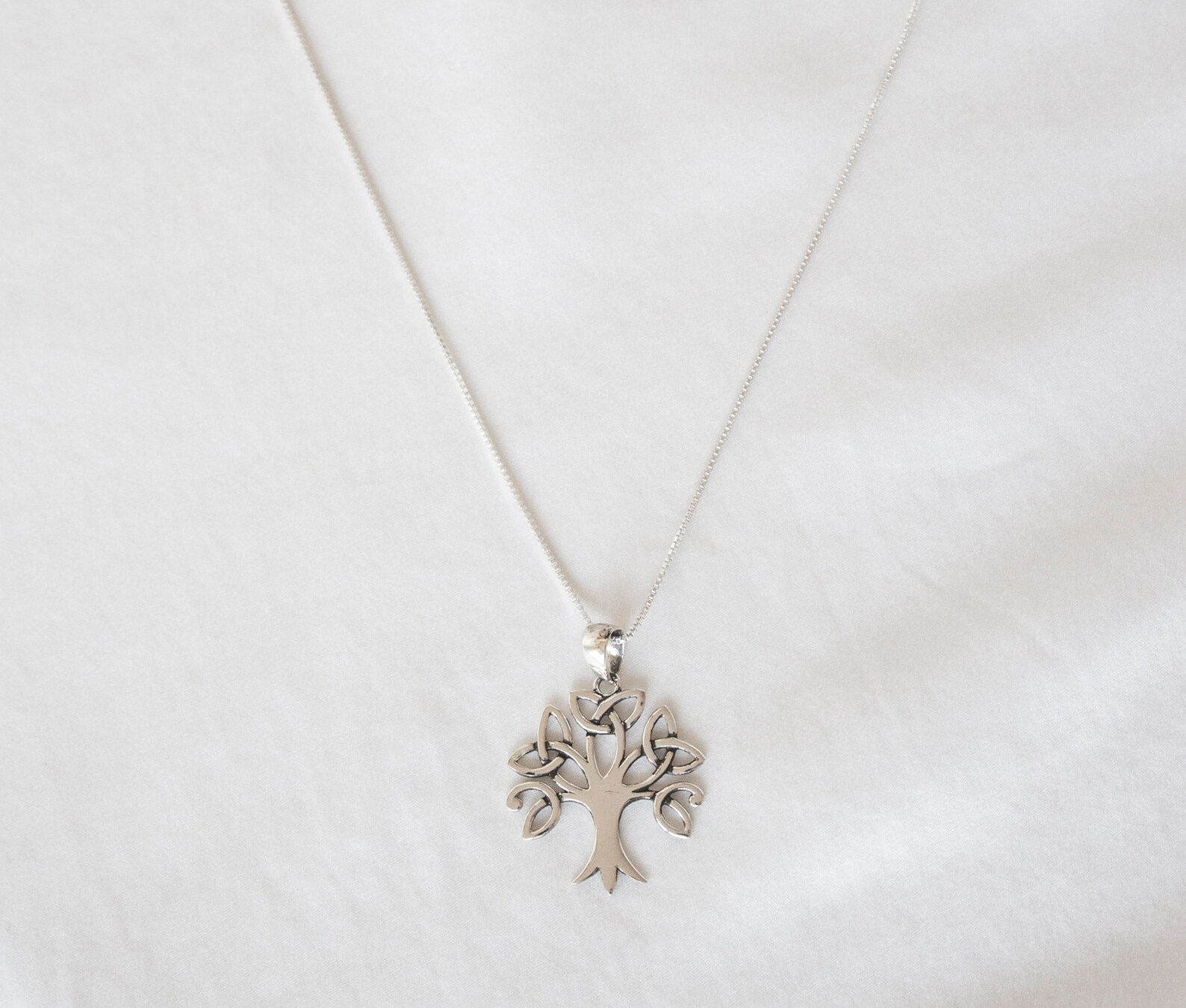 Trinity Tree of Life Pendant Necklace Celtic Triquetra Tree - Etsy