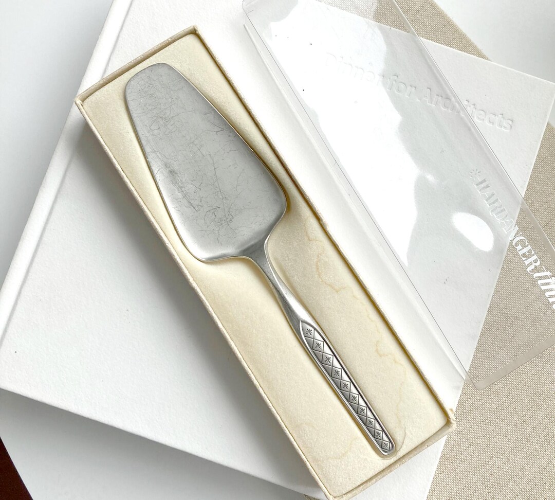 Vintage Norwegian Hardanger Tinn Cake Server, Norway MCM HS Pewter Cake ...