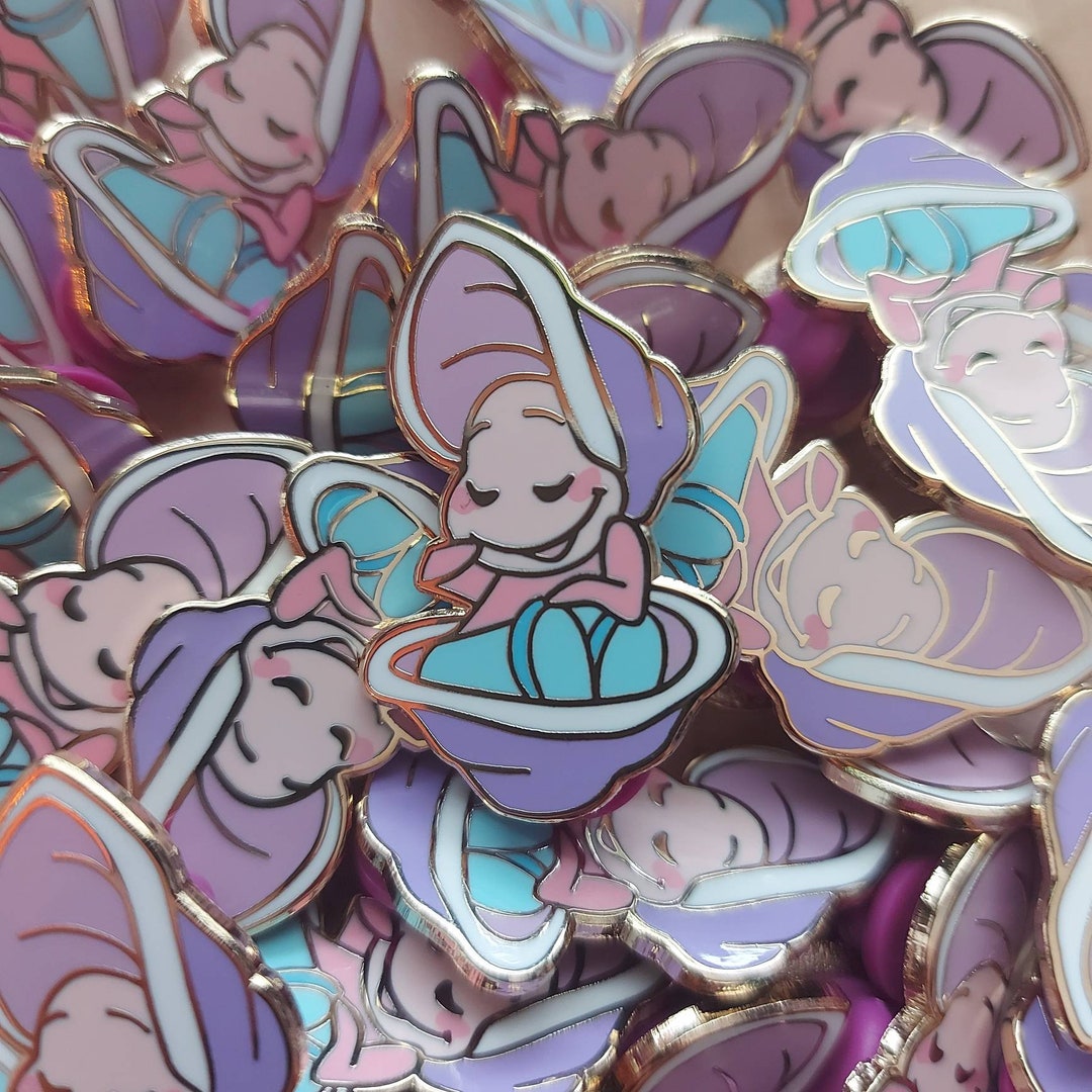 Wonderland Cuties Oyster 3 Giggle Pin - Etsy