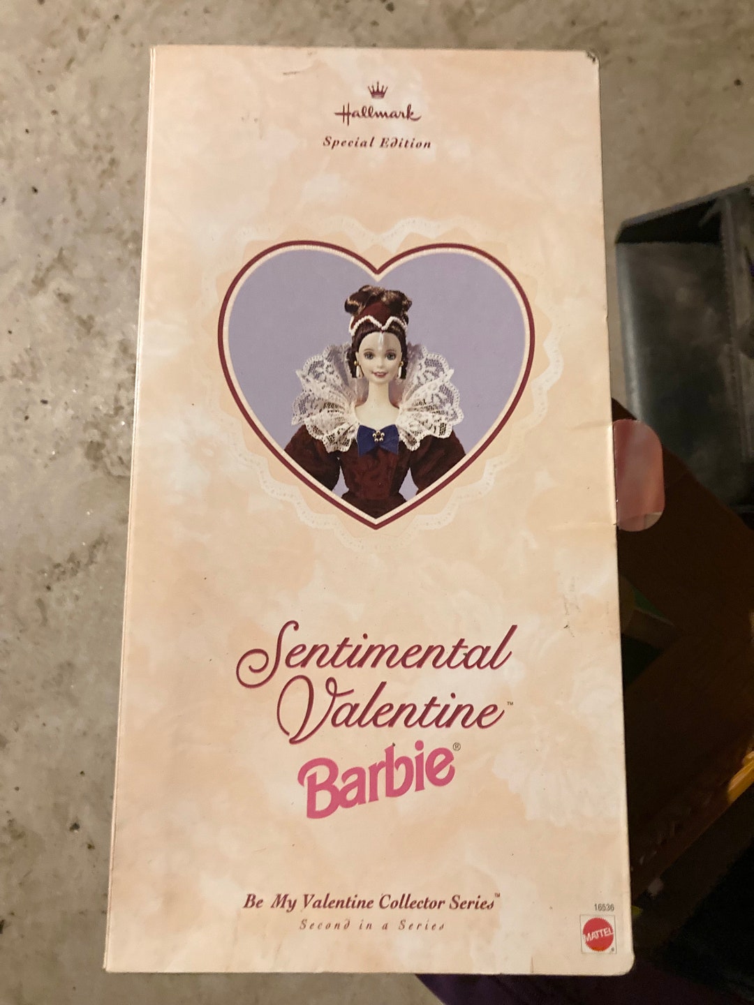 Vintage 90’s Valentines Barbie - Etsy