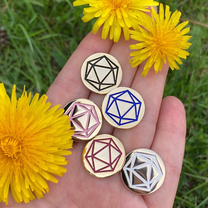 D20 Enamel Pin - Etsy