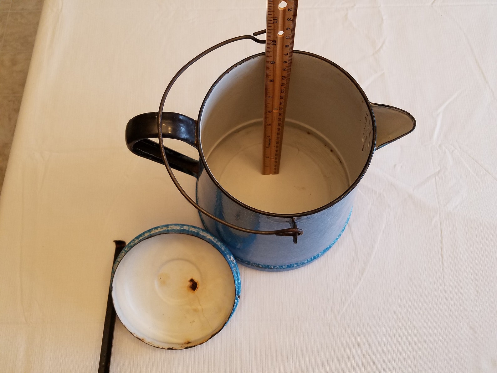 Large Antique Enamelware Metal Coffee Pot Kettle 224 Ounces & - Etsy