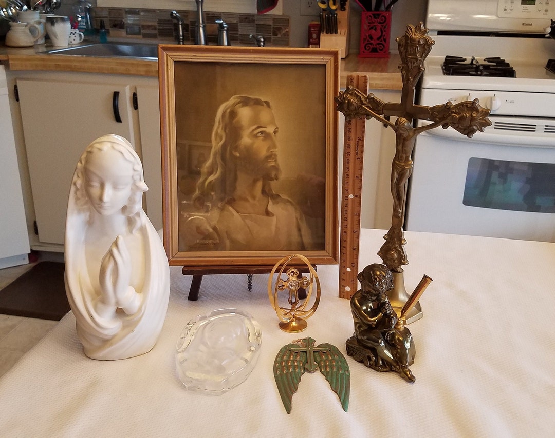 7 Vintage Religious Catholic Items Brass Crucifix Jesus Litho Print ...