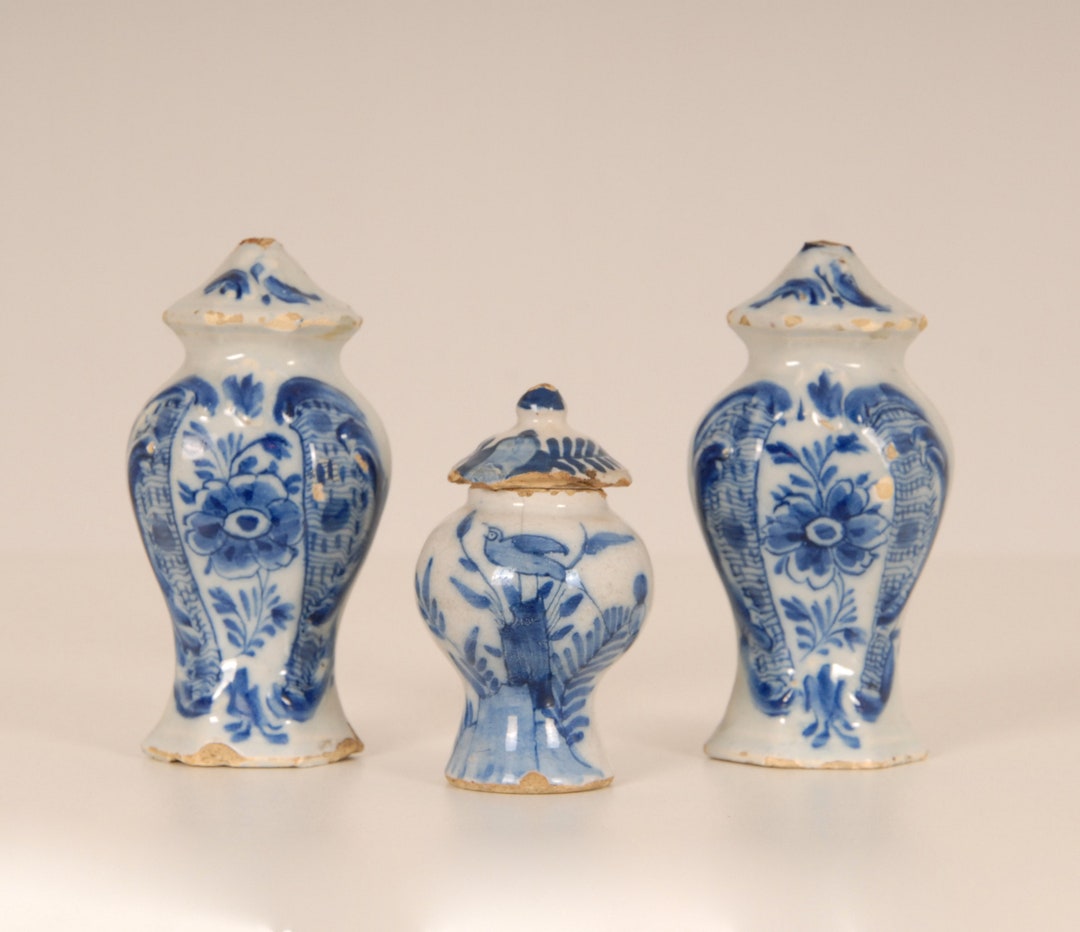 Antique Delft Vases Miniatures Dollhouse Vases Blue and White ...