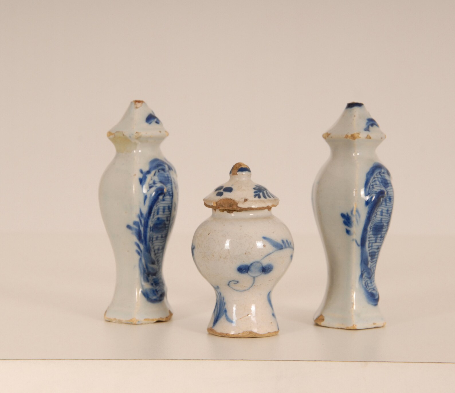 Antique Delft Vases Miniatures Dollhouse Vases Blue and White ...