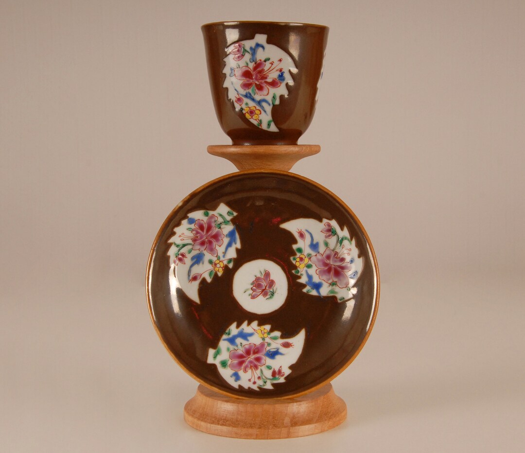 Chinese Porcelain Cafe Au Lait Famille Rose Bell Shaped Tea Bowl and ...