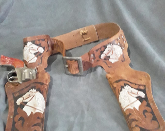 Vintage 1950's Tooled Leather Cap Gun Toy Western Gunslinger Belt and ...