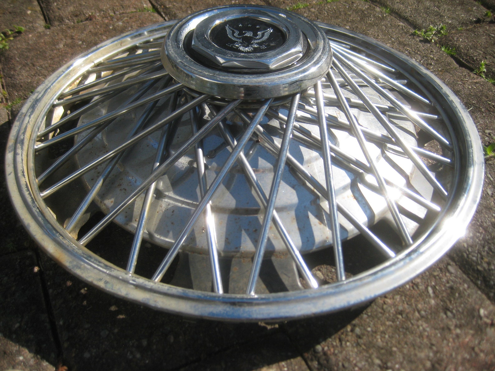 Eagle or Bird Emblem Wire Wheel Hubcap 15 Inch Make UNKNOWN - Etsy