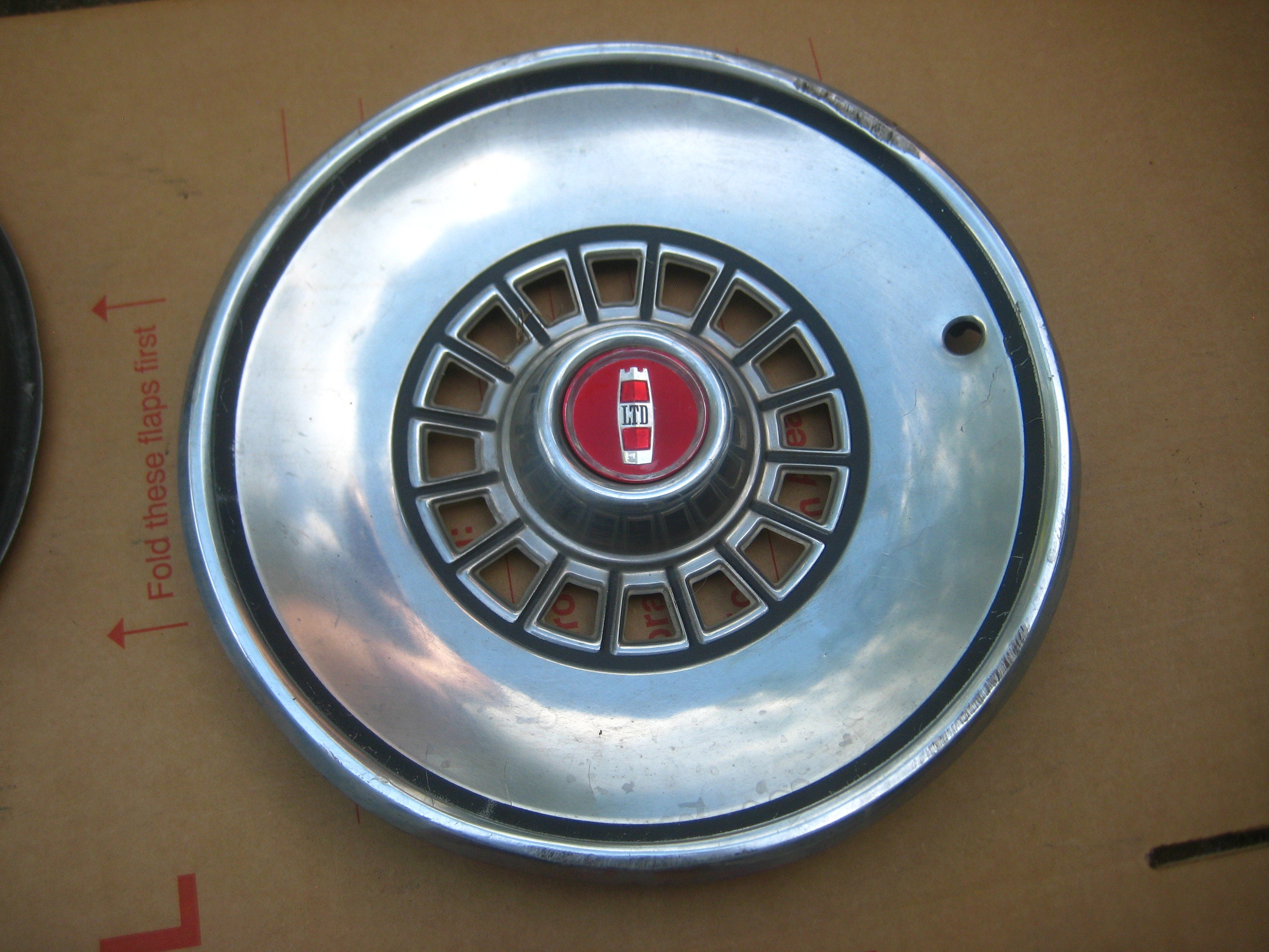 Ford LTD 1979-83 Hub Caps. Set of 2 . - Etsy