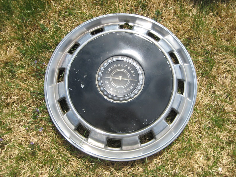 Ford Thunderbird Hubcaps. 1970-71. 15 Inch. ( Set of 4 ). - Etsy
