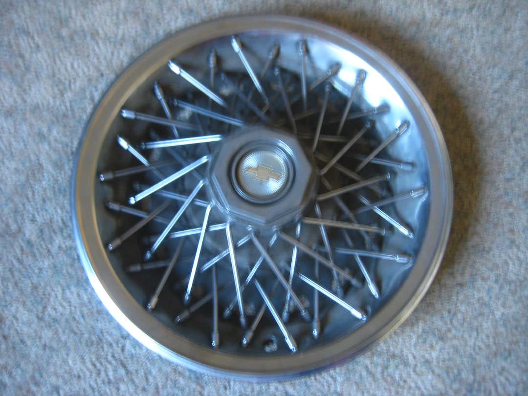 Chevy Caprice 1980 Wire Wheel Hub Cap. - Etsy