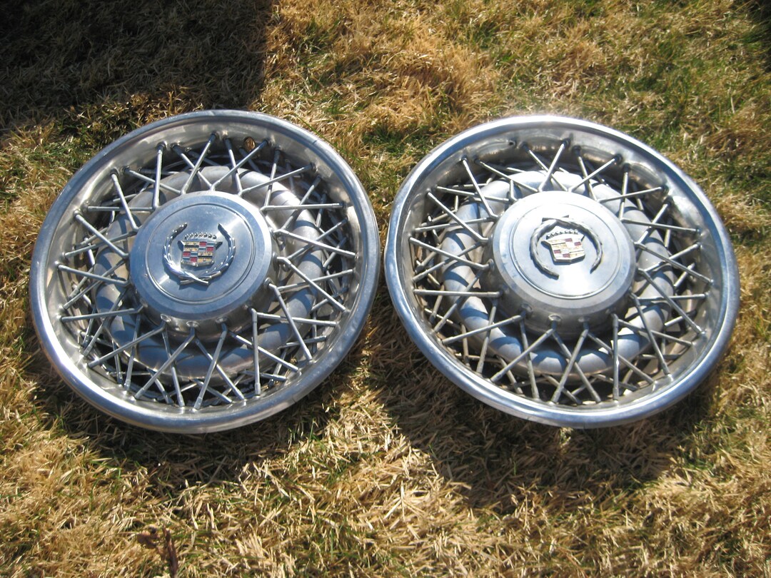 Cadillac Seville, Fleetwood, Hubcaps. 15 Inch. 1976-85. ( Set of 2 ...