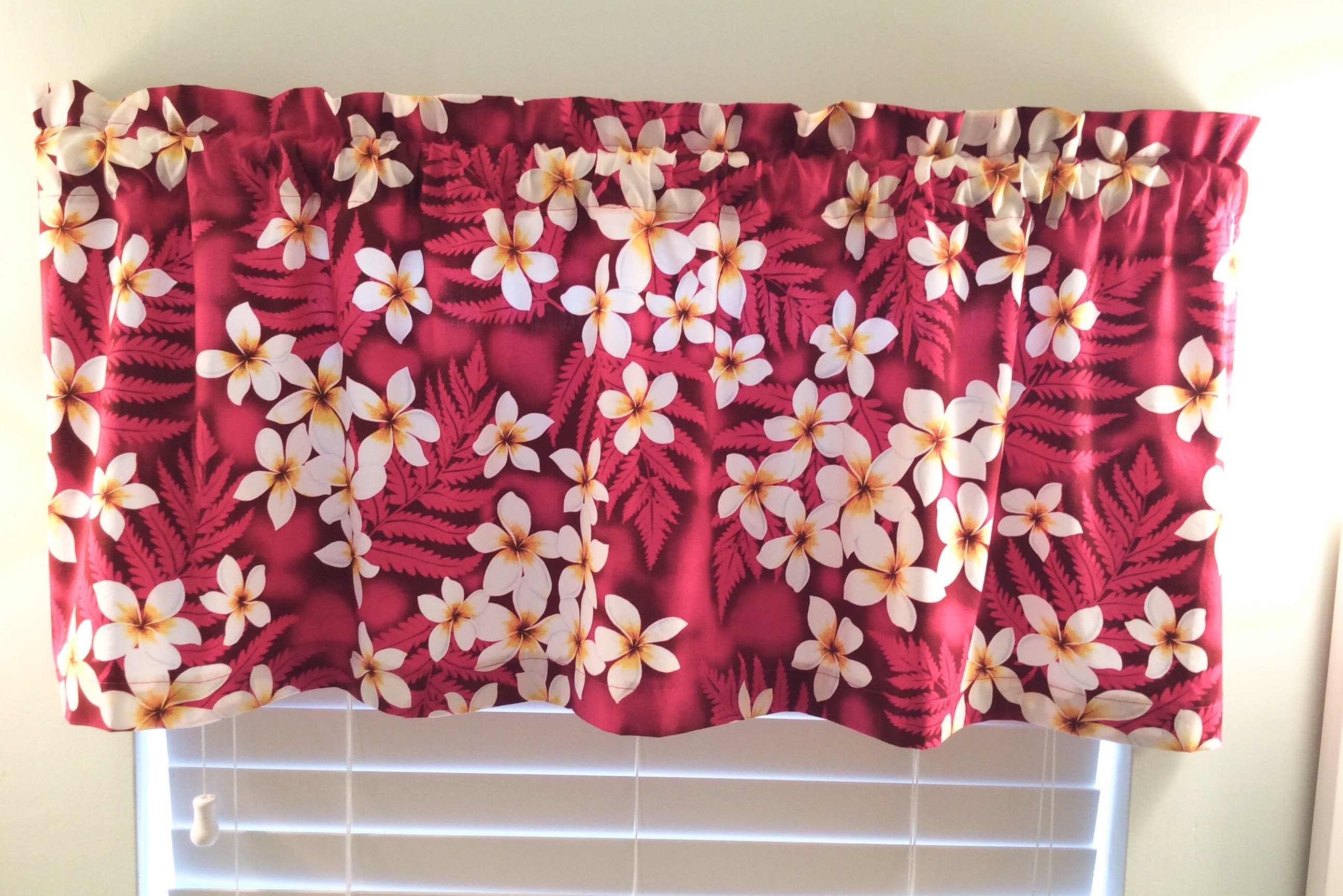 Hawaiian Print Fabric Valance With Plumeria on Fuchsia Color - Etsy