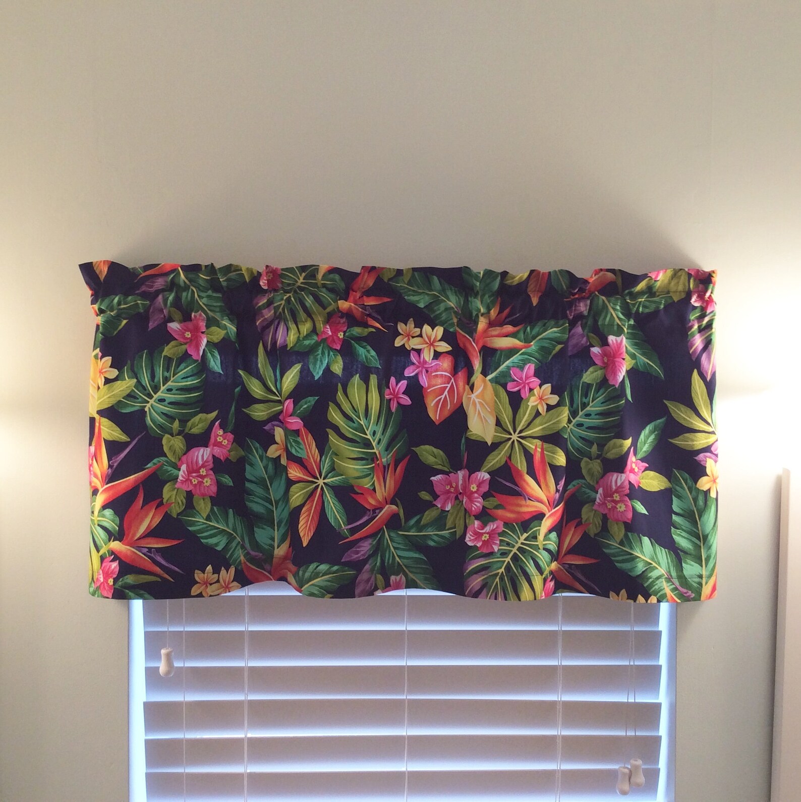 Coastal Hawaiian Print Valance With Bird of Paradise Hibiscus - Etsy