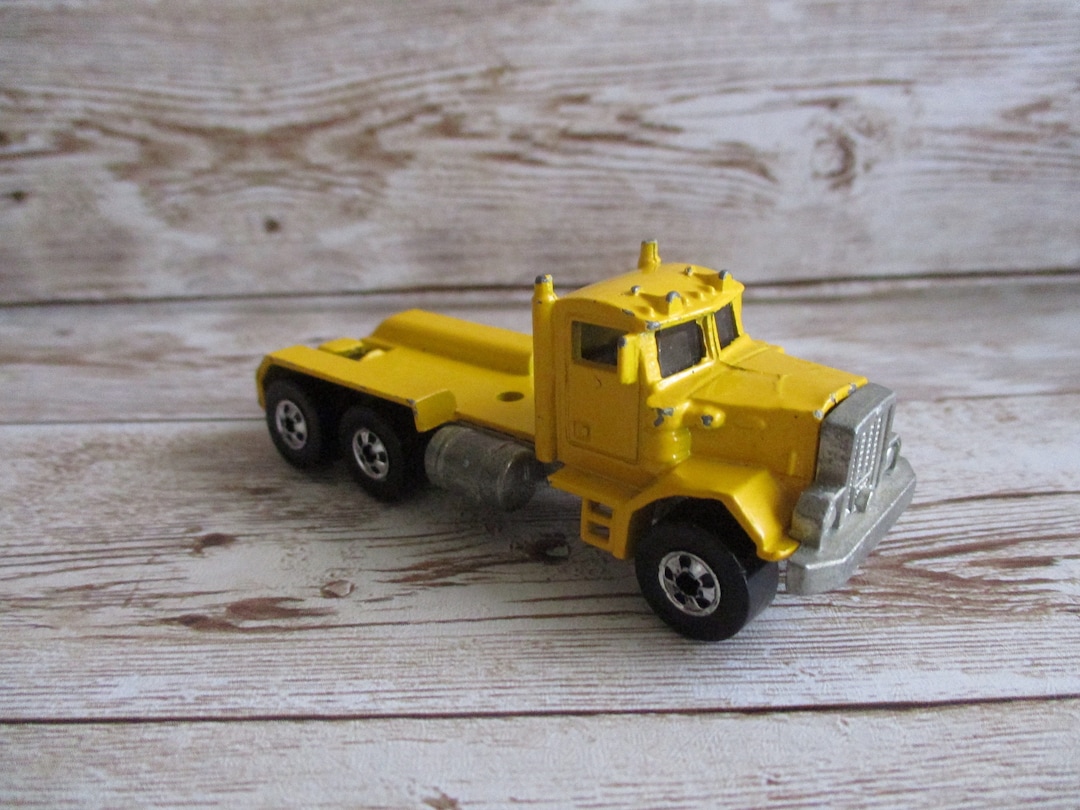 Vintage Hot Wheels 1979 Peterbilt Semi Truck Yellow Mattel Toy Made in ...