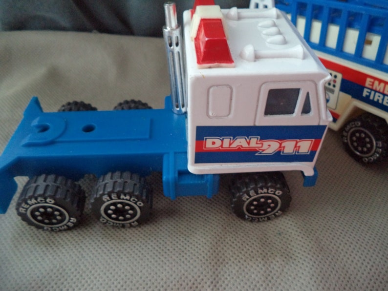 Vintage Remco Plastic Toy Semi Truck 1987 Remco Ladder Truck - Etsy