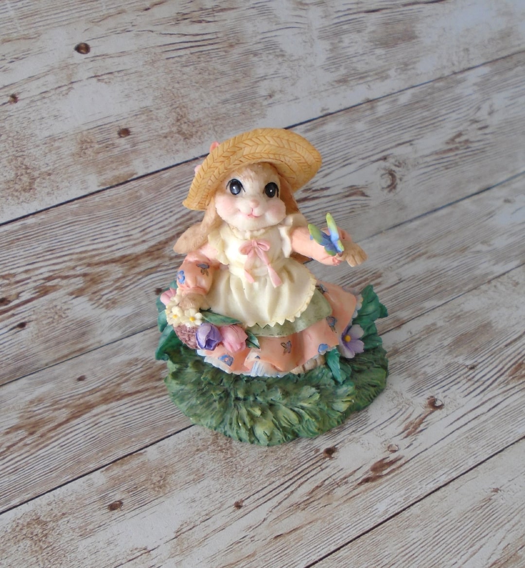 Vintage Resin Bunny Rabbit Figurine Flower Basket With Straw Hat ...