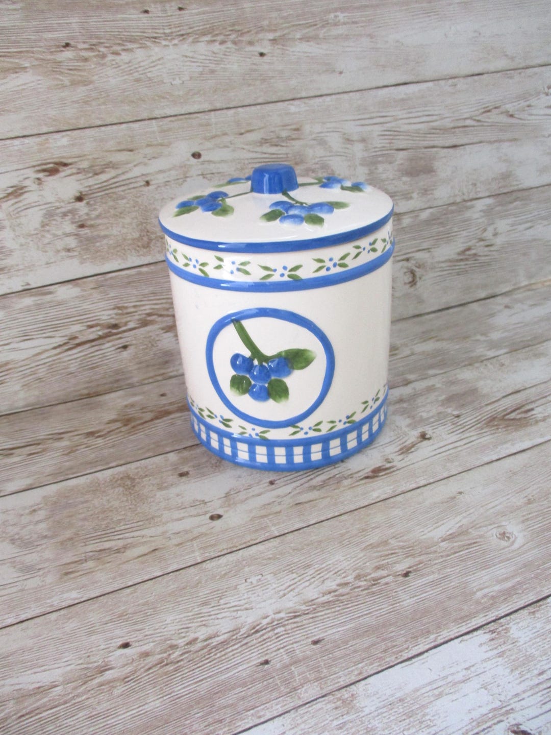 Ceramic Blueberry Container With Lid off White and Blue Inside Has ...