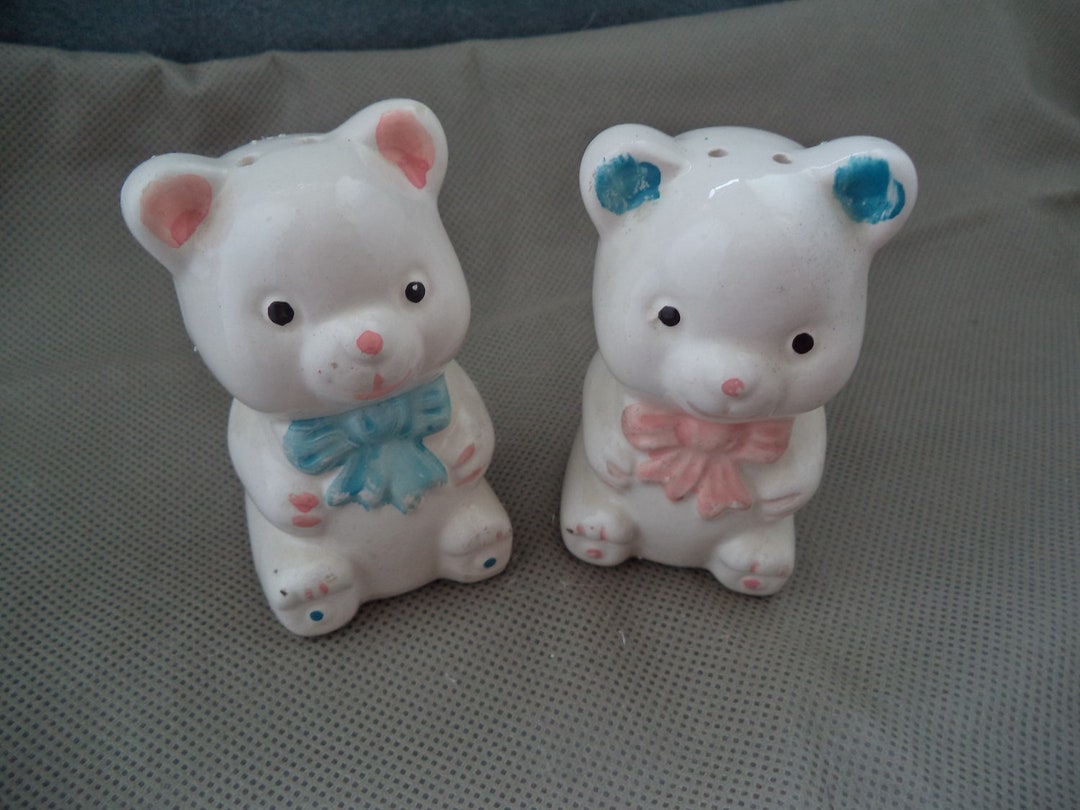 Vintage Avon Teddy Bear Salt and Pepper Shakers ,1960 Bear Figurine ...