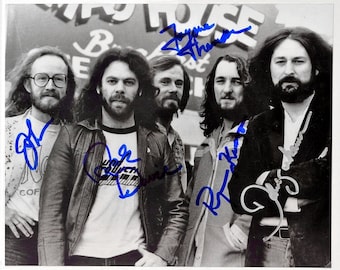 SUPERTRAMP SIGNED PHOTO X5 - Roger Hodgson, Frank Farrell, Rick Davies, Kevin Currie, Dave ...