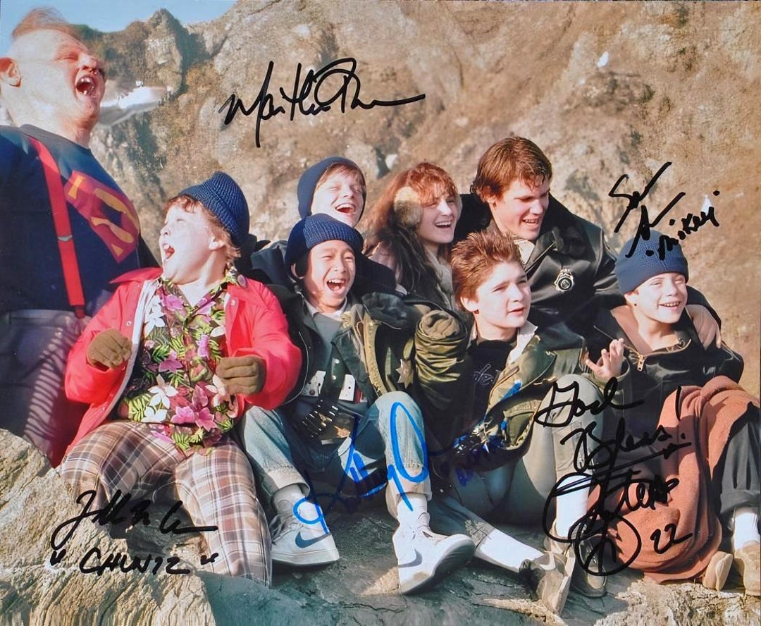 The Goonies Cast Signed Photo X5 – Cory Feldman, Jeff Cohen, Martha ...