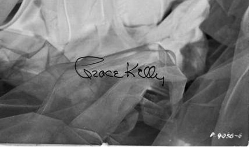 Grace Kelly Signed Photo - Princess Grace - the Swan - Mogambo 11"x 14 ...