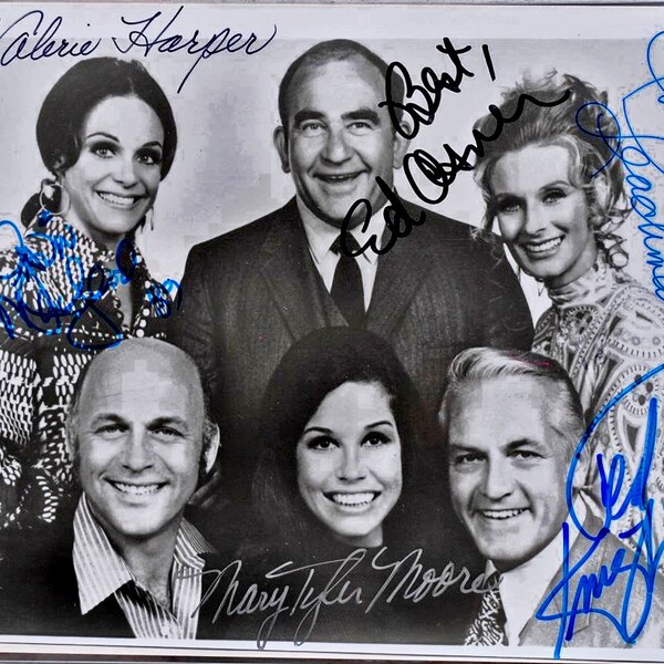 Mary Tyler Moore Autograph - Etsy
