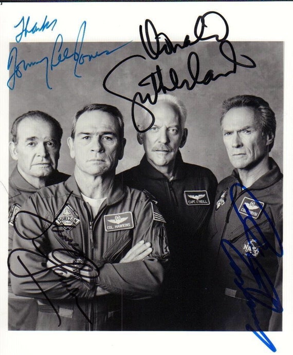 Tommy Lee Jones Autograph
