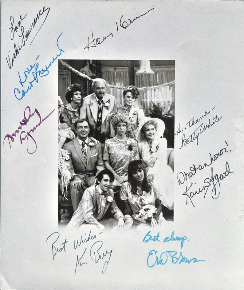 Mama's Family Cast Signed Photo X8 - Carol Burnett, Harvey Corman ...