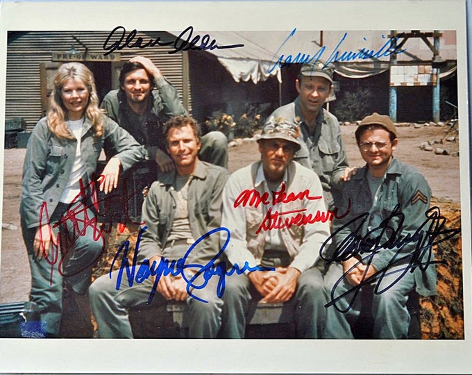 MASH Cast Signed Photo X6 - M*A*S*H* - Alan Alda, Mclean Stevenson ...