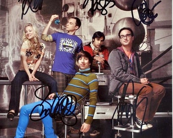 BIG BANG THEORY Cast Signed Photo X5 Johnny Galecki, Jim Parsons, Kaley ...