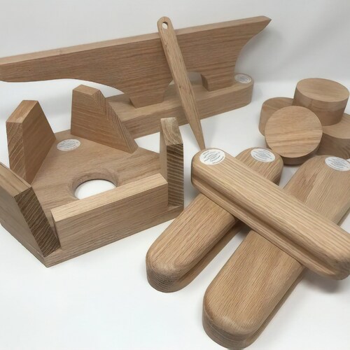 Point Press With Clappers - Etsy