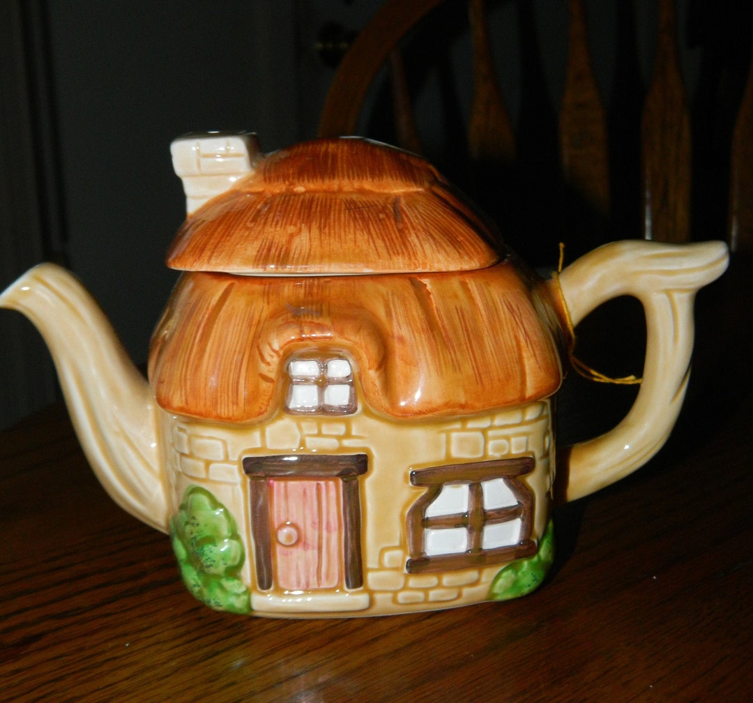 Vintage Novelty Lefton Cottage House Teapot. A Nice & Glossy Whimsical ...