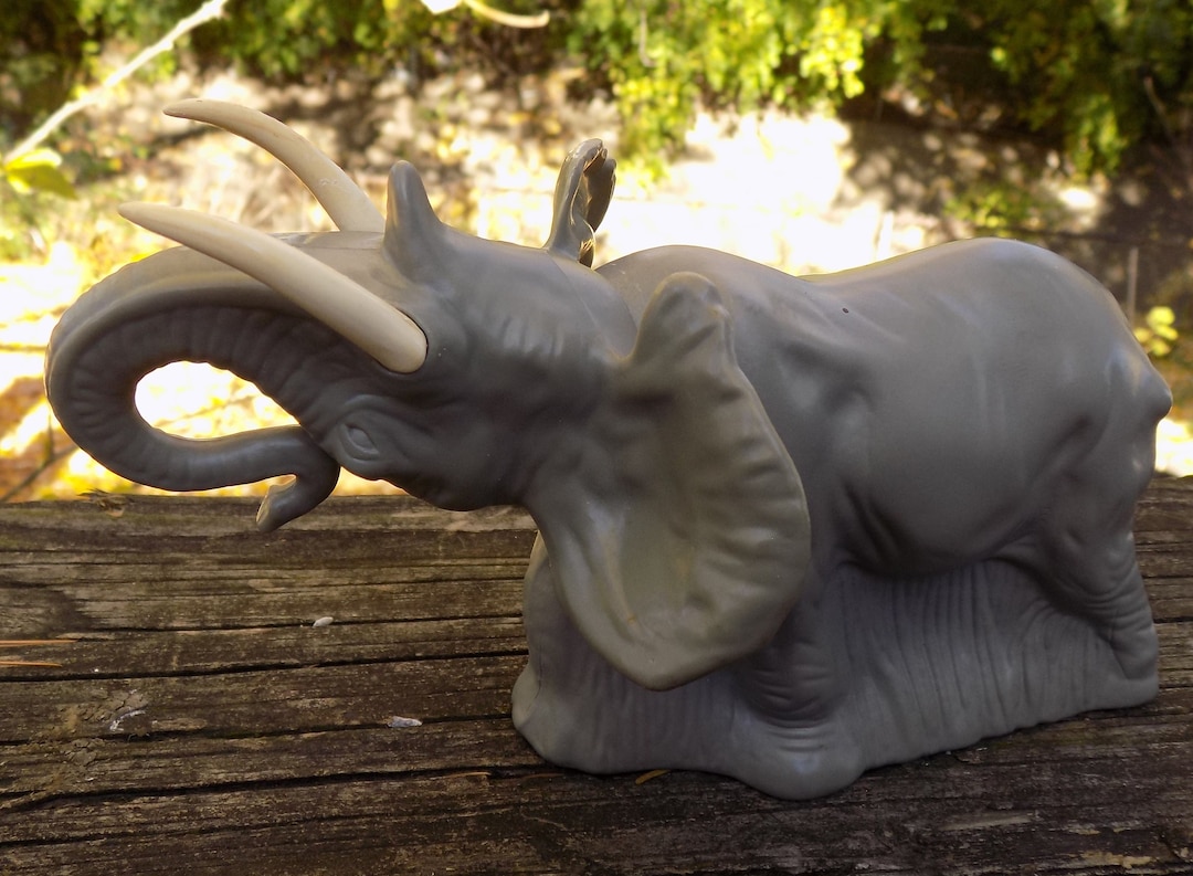 Vintage Avon "majestic Gray Elephant" Wild Country Aftershave. A Men's ...