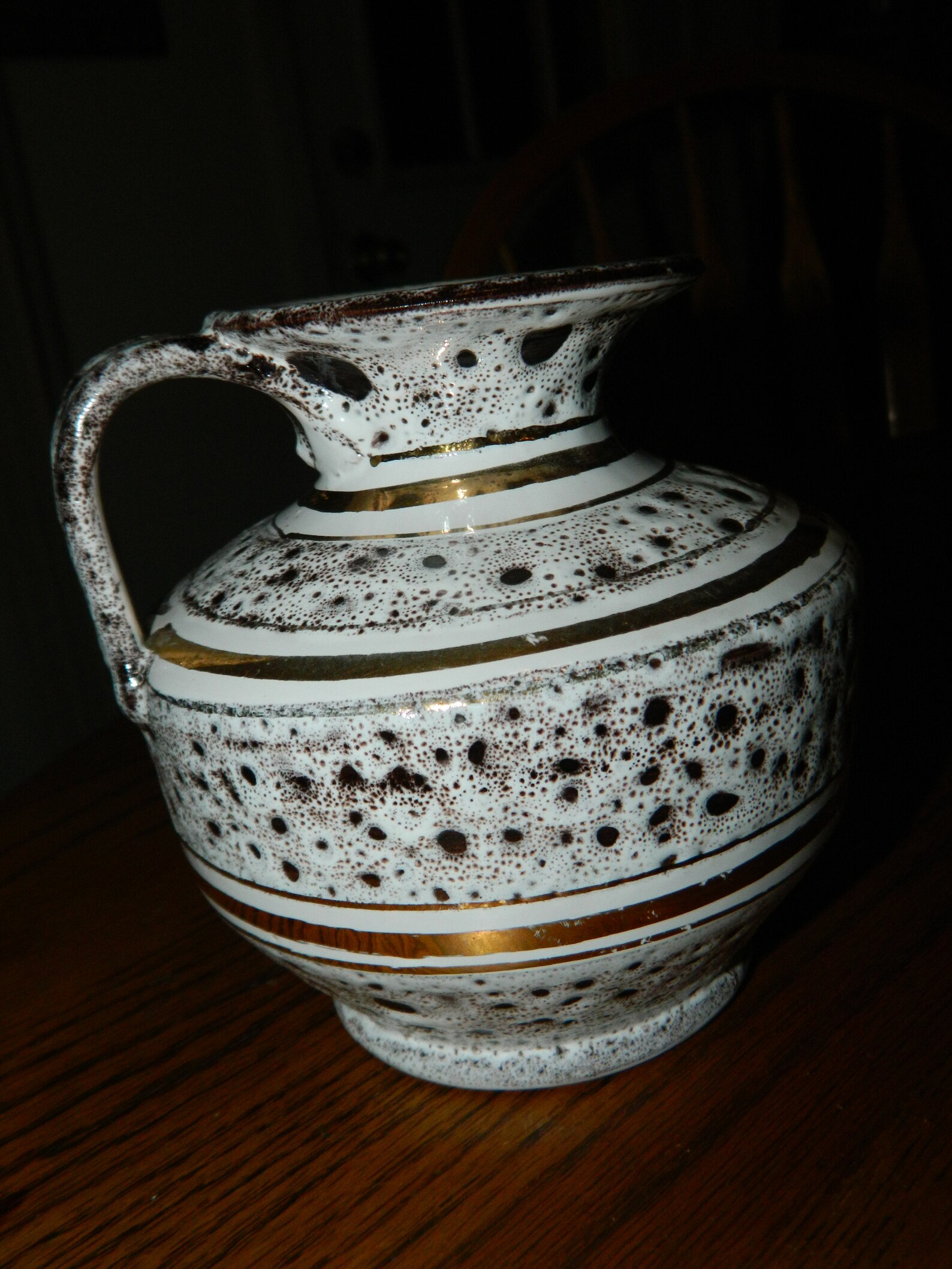Vintage Italian Bowl. A White & Gold Glossy Italian Bowl W/handle ...