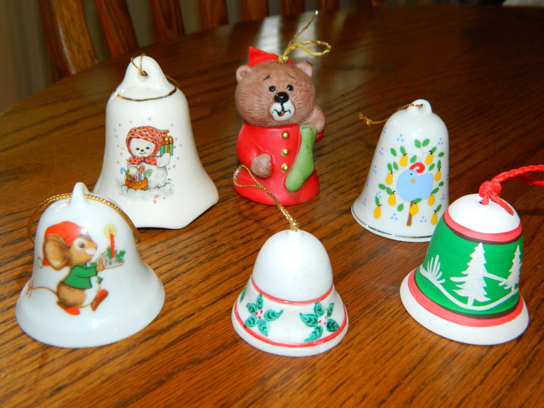 Vintage ~*6*~ Collectible Miniature Assorted Christmas Bells~different ...
