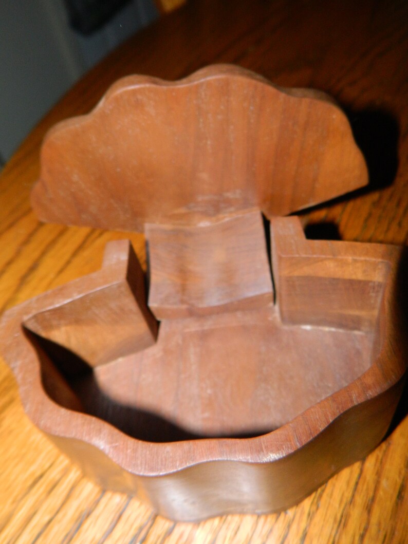 A Vintage Native Walnut Box, A Hand Crafted Small Box by Crockett Bean ...