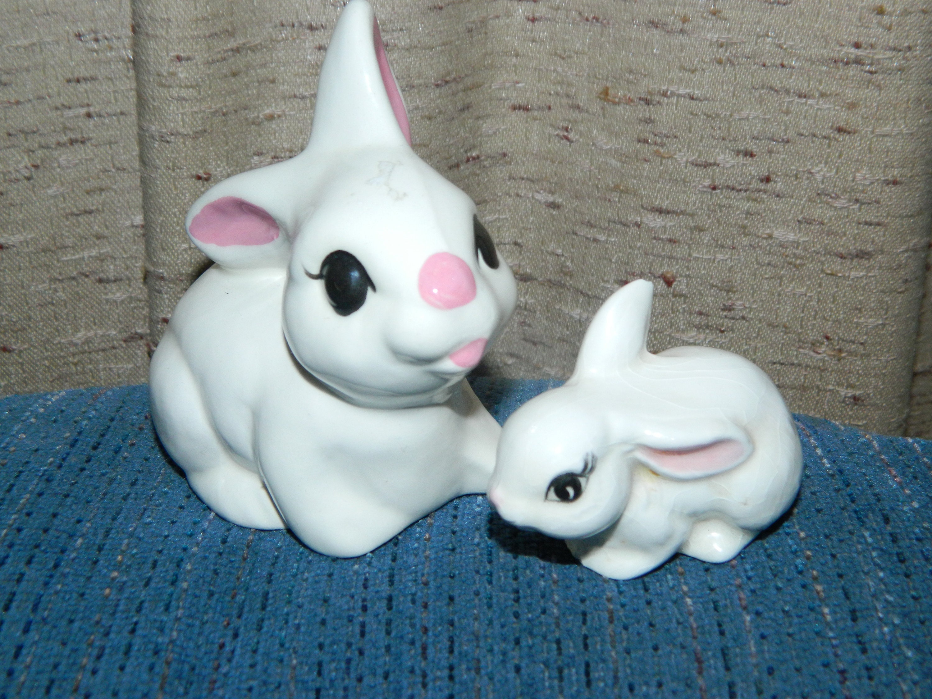 A Vintage Set of Easter Rabbit Figurinescutenglossymother - Etsy
