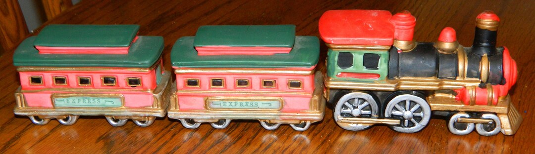 A Small 3 P.C. Vintage Christmas Trainceramic Festive Holiday Train in ...
