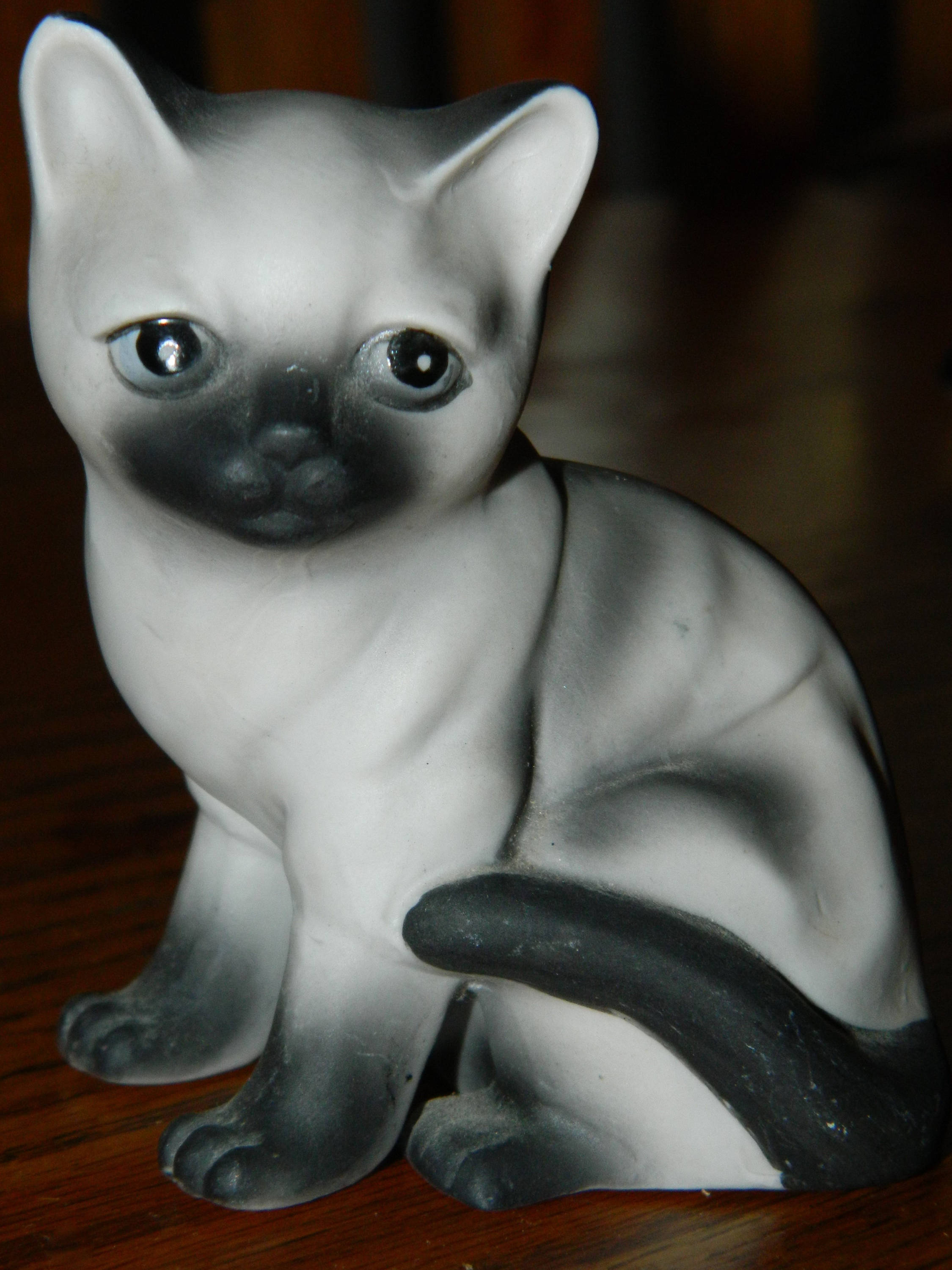 A Vintage Small Cat Figurine A Beige & Black CatCute | Etsy
