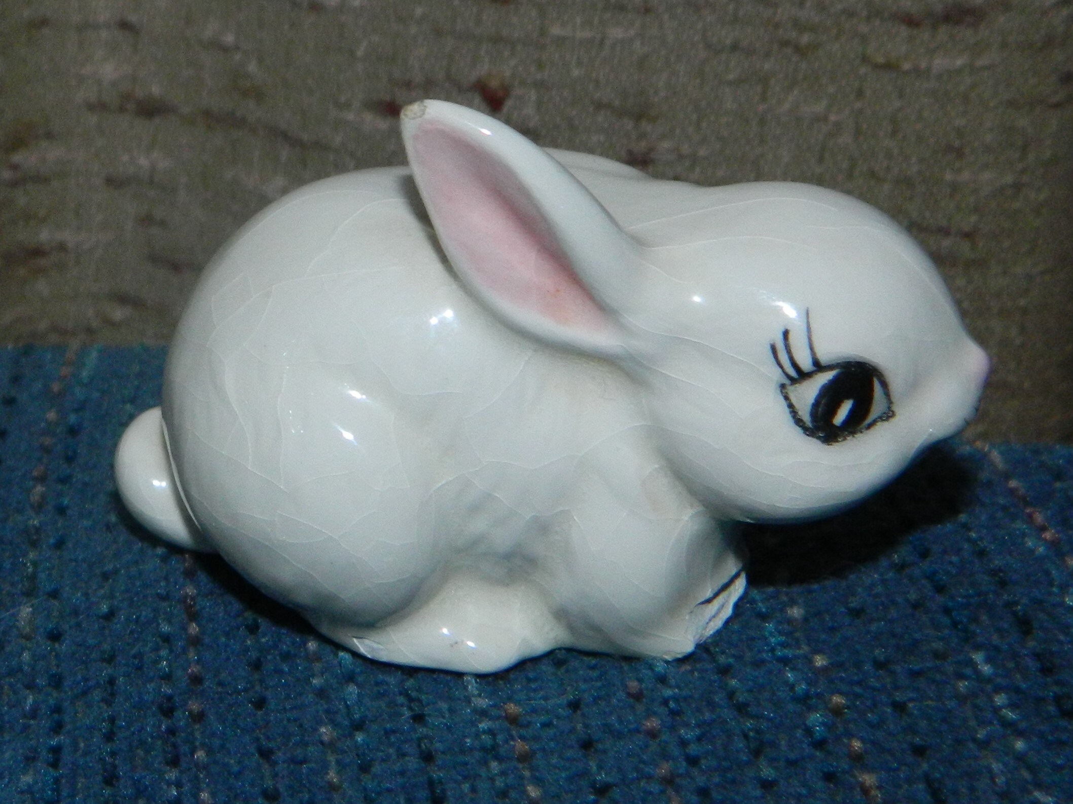 A Vintage Set of Easter Rabbit Figurinescutenglossymother - Etsy
