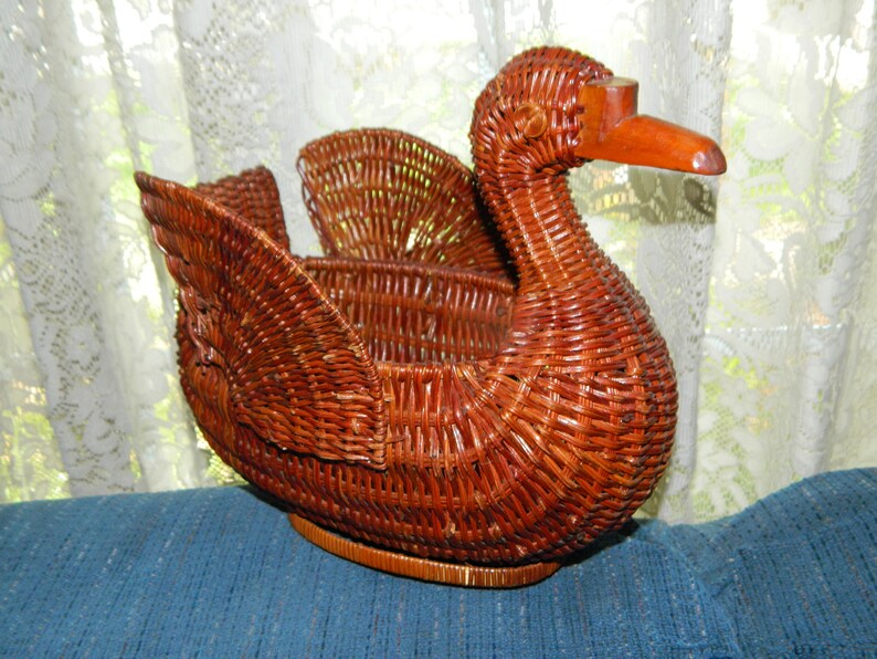 Vintage Wicker Swan Shaped Basket. A Swan Flower or Greenery | Etsy