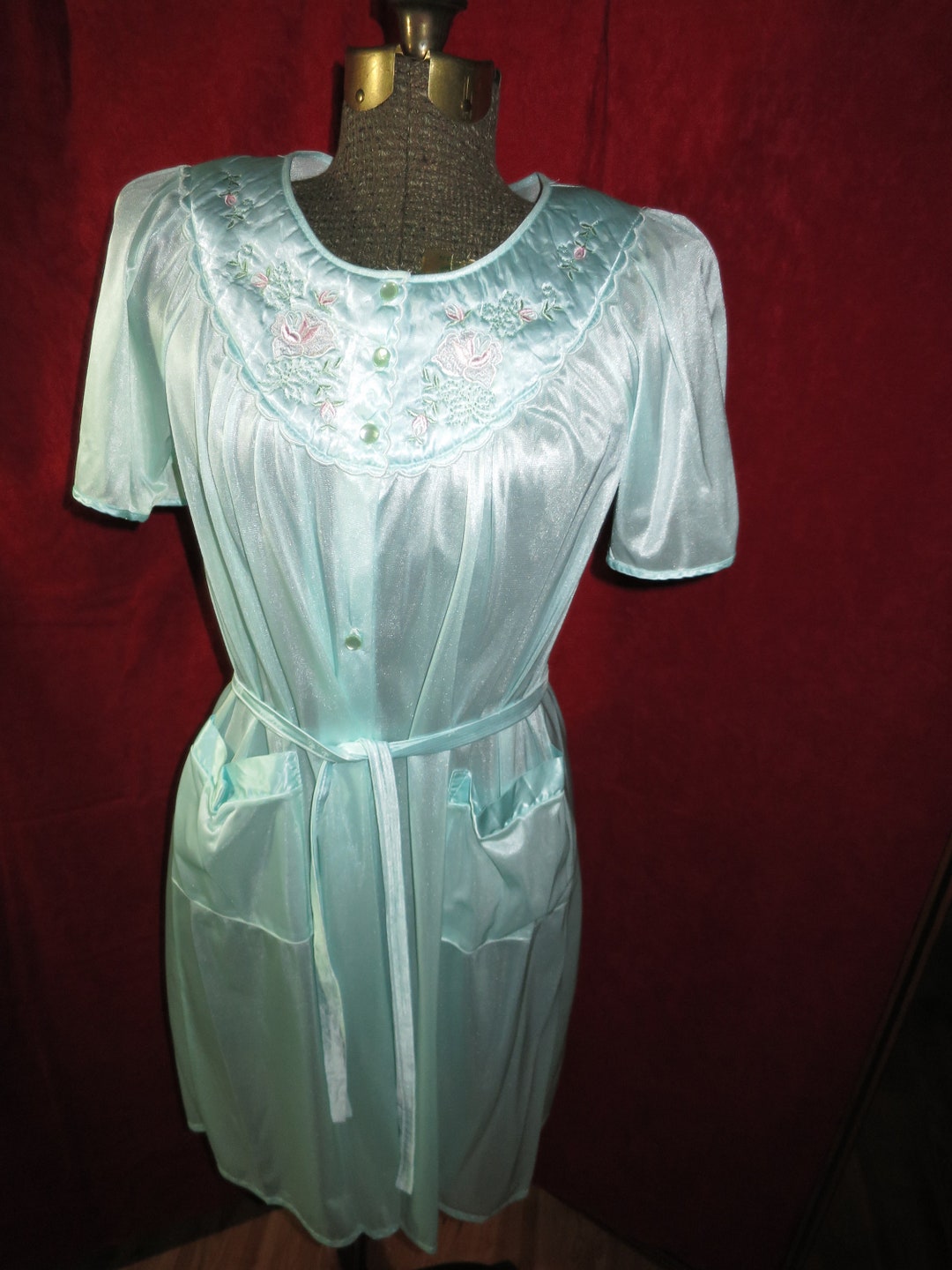 Vintage Quiet Moments Robe Quilted Embroidered Top Size Small Blue With ...